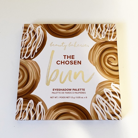 The Chosen Bun Eyeshadow Palette